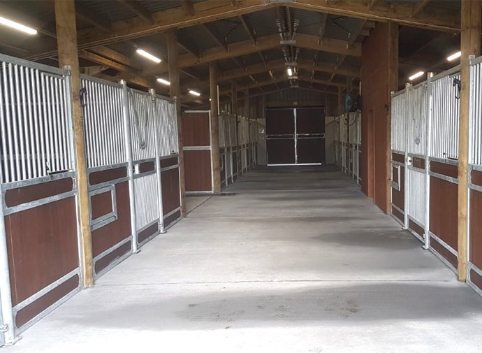 classic equine stalls