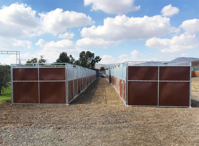 Portable Horse Stall SHE122